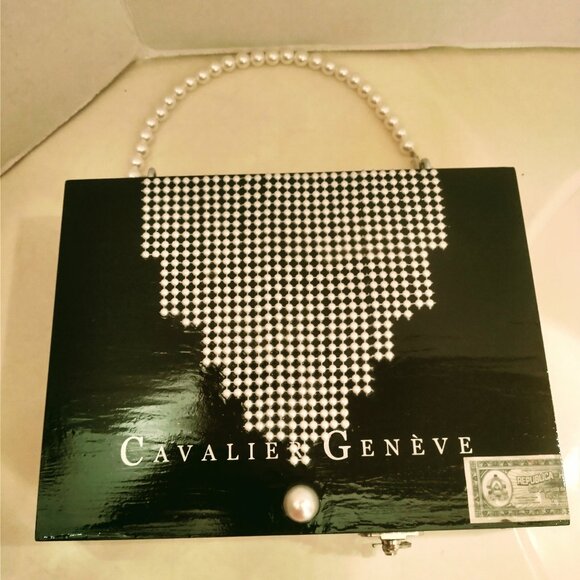 SUENOS de SAUNDRA COLLECTION | Bags | Suenos De Saundra Upcycled ...